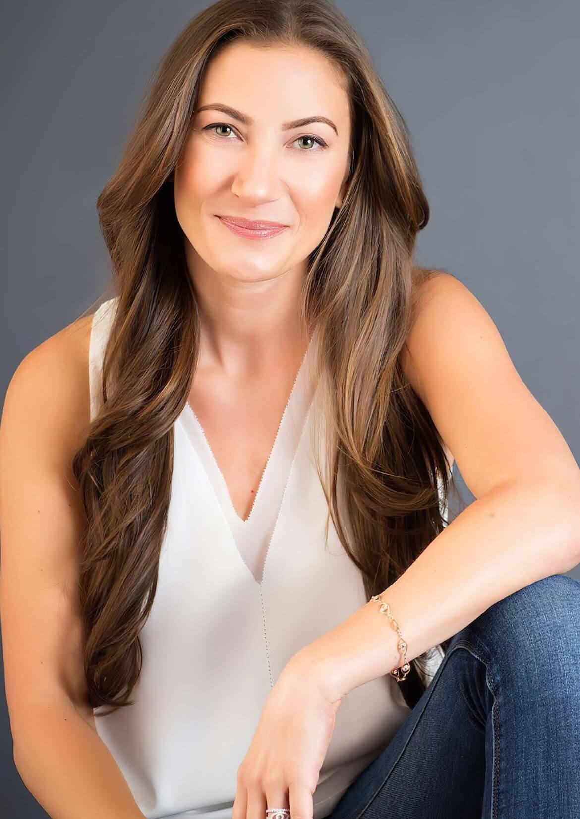 Lindsey Rae Ackerman of Clear Recovery Center Explores Workplace Mental ...